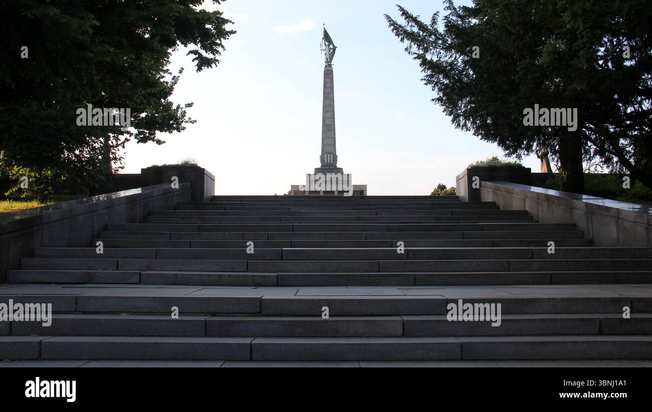 Slavín memorial and cemetery of the Soviet soldiers who died during ...