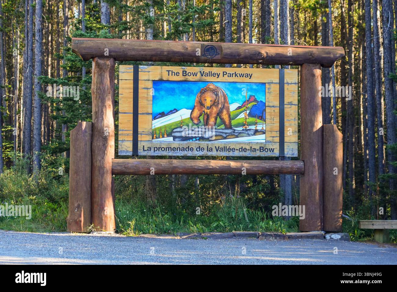 Welcome sign to the Bow Valley Parkway in Banff National Park, Alberta ...
