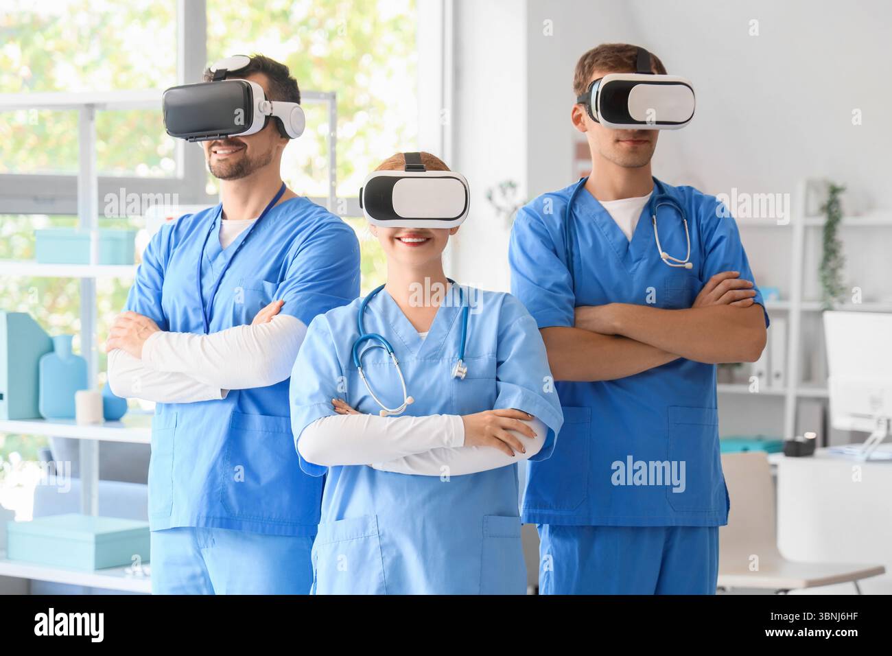 Young doctors vr glasses hi-res stock photography and images - Alamy