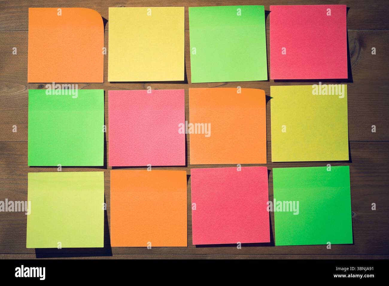 Organizational space hi-res stock photography and images - Alamy