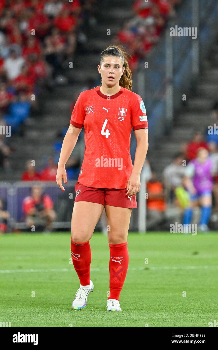 Noemi Ivelj (Schweiz, #04) SUI, Schweiz - Norwegen, Frauen-Fussball ...