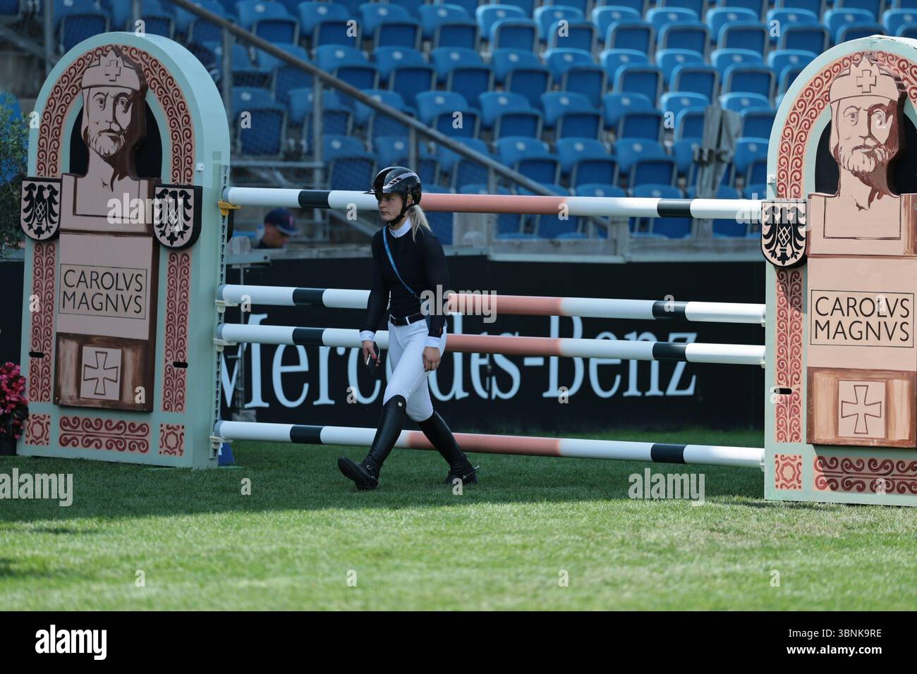 Riders during the course walk before the German U25 Trophy of the ...