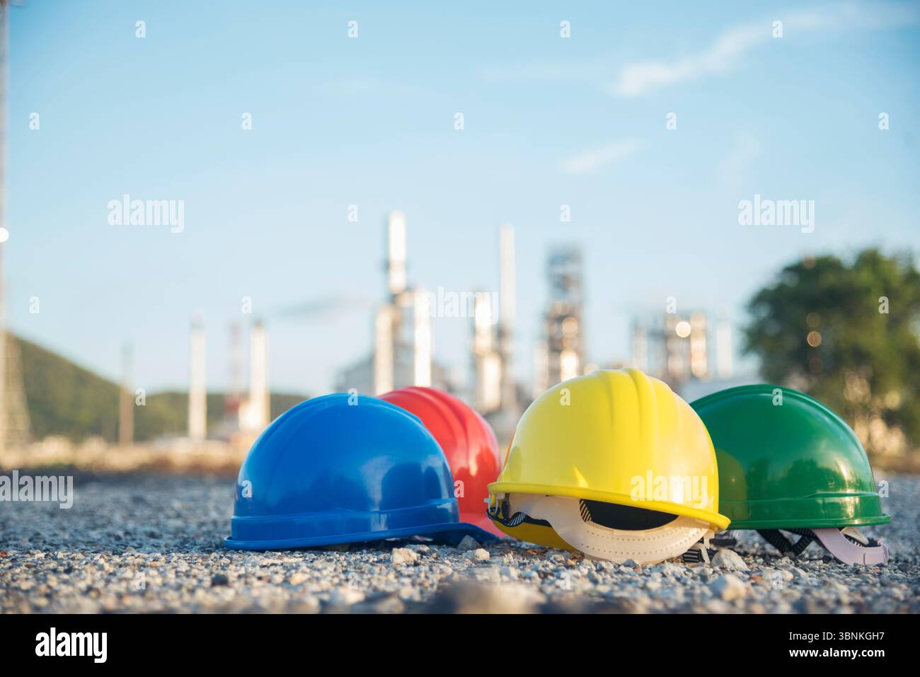 Construction hard hat safety tools equipment for workers in ...