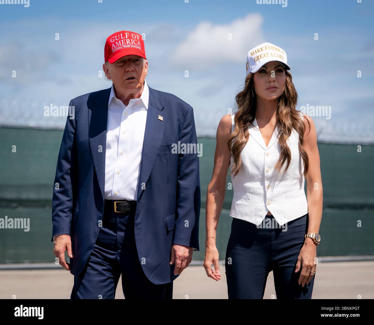 Dhs secretary kristi noem hi-res stock photography and images - Alamy