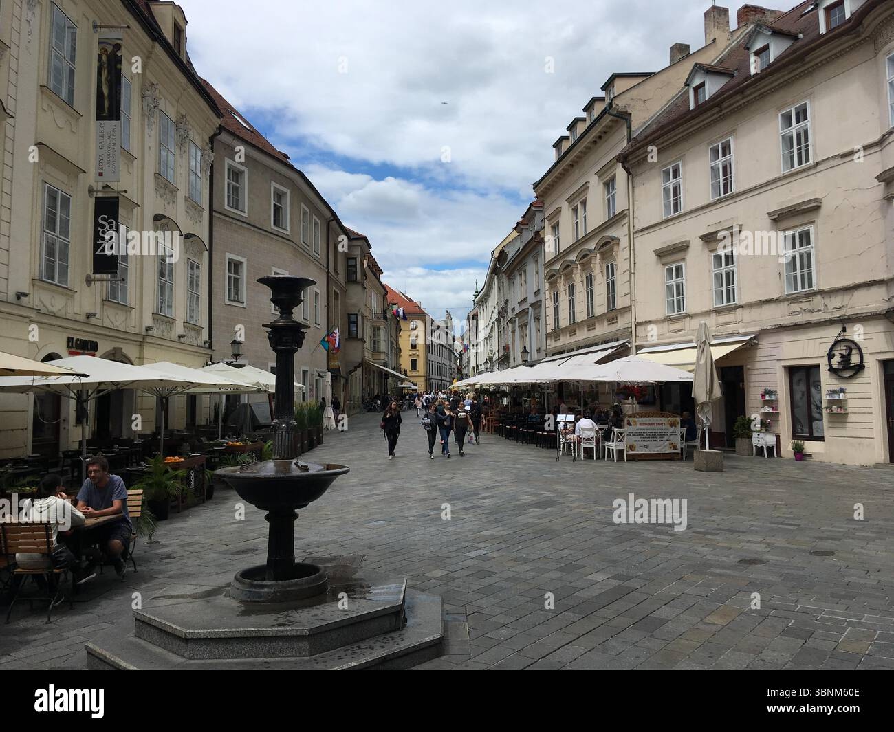 Bratislava’s Old Town architecture—from Gothic towers and Baroque ...