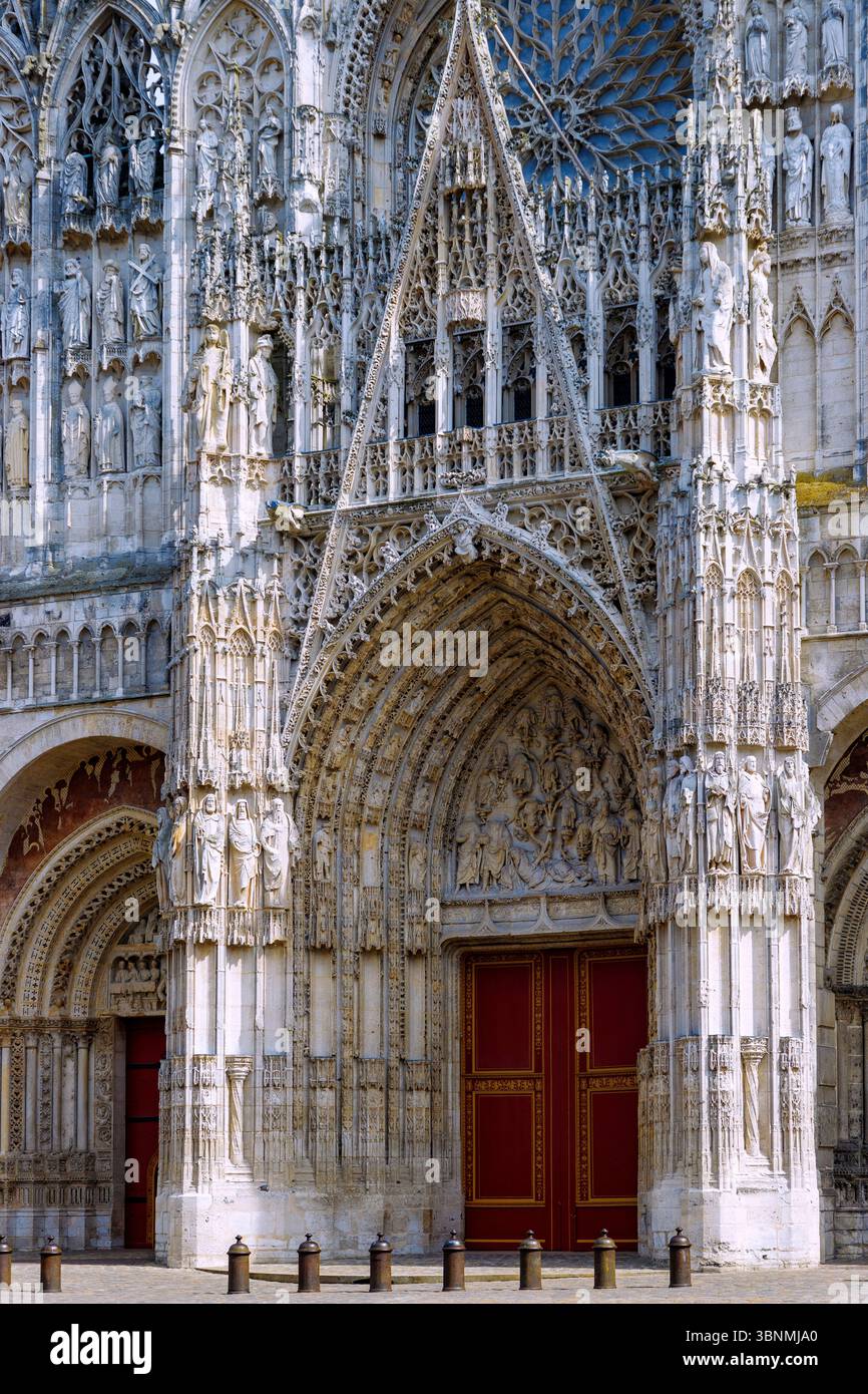 Magnificent facade and main portal of the Cathedrale Notre-Dame in ...
