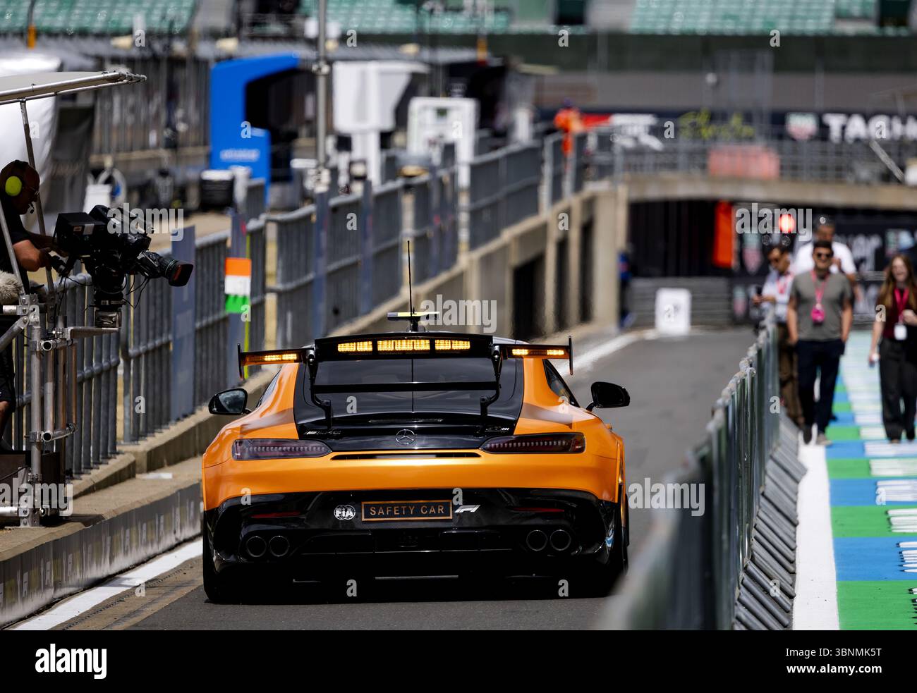 SILVERSTONE - The safety car on the Silverstone circuit ahead of the ...