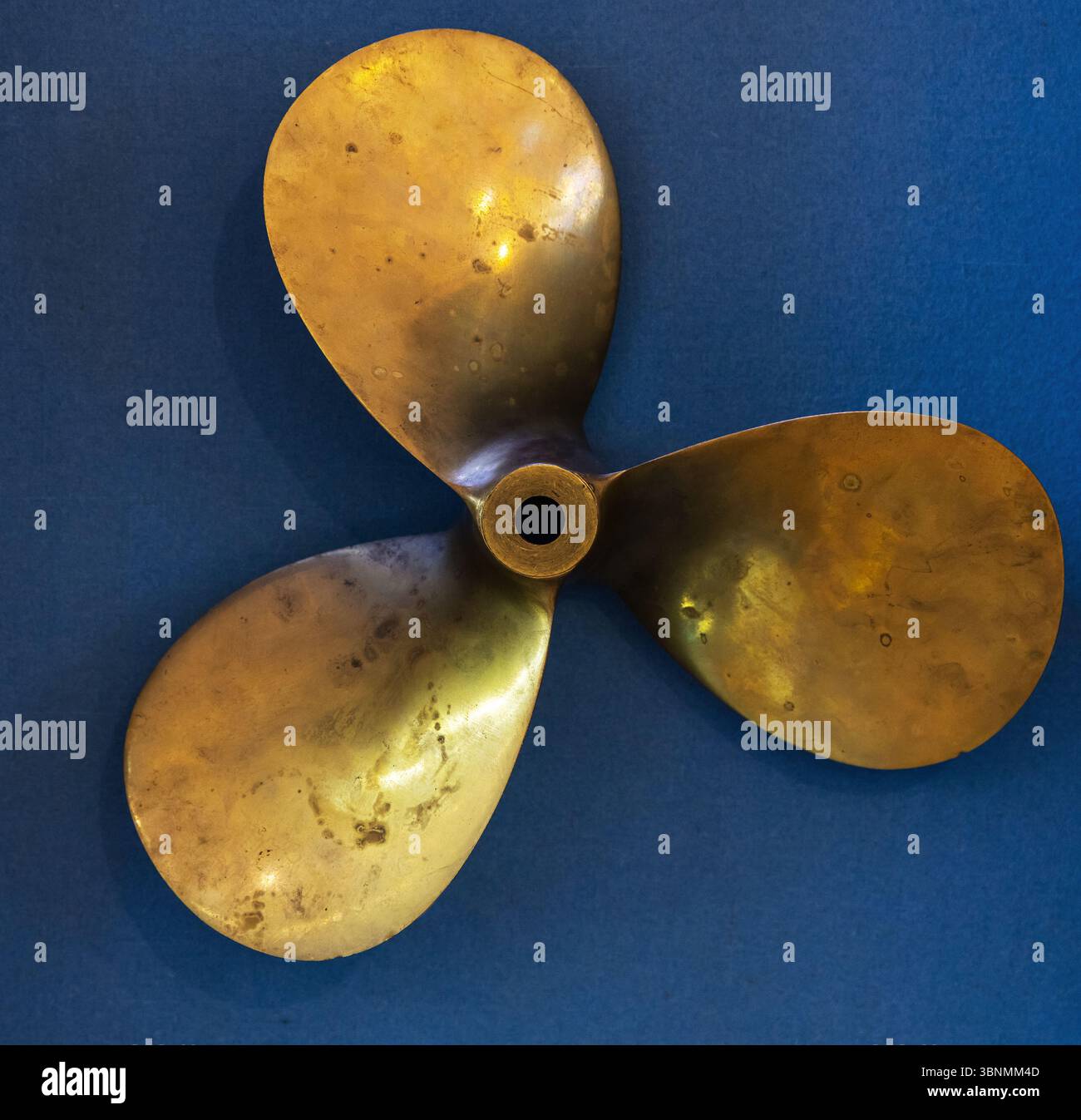 Brass propeller hi-res stock photography and images - Alamy