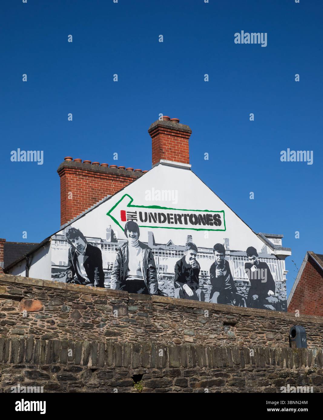 Undertones hi-res stock photography and images - Alamy