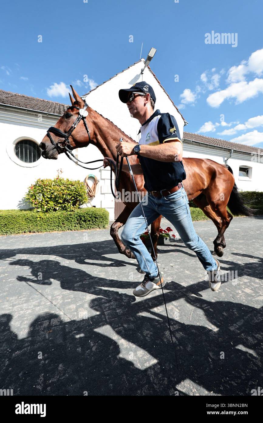 Kevin Mcnab of Australia with Faro Imp during the first horse ...