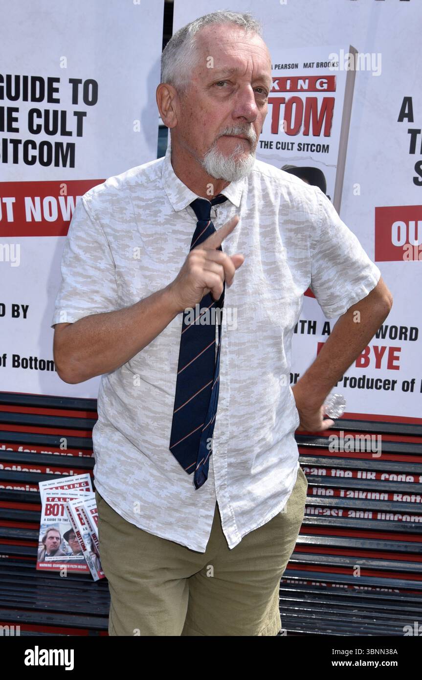 03 July 2025. Hammersmith. UK. Lee Cornes at The "Talking Bottom - A ...