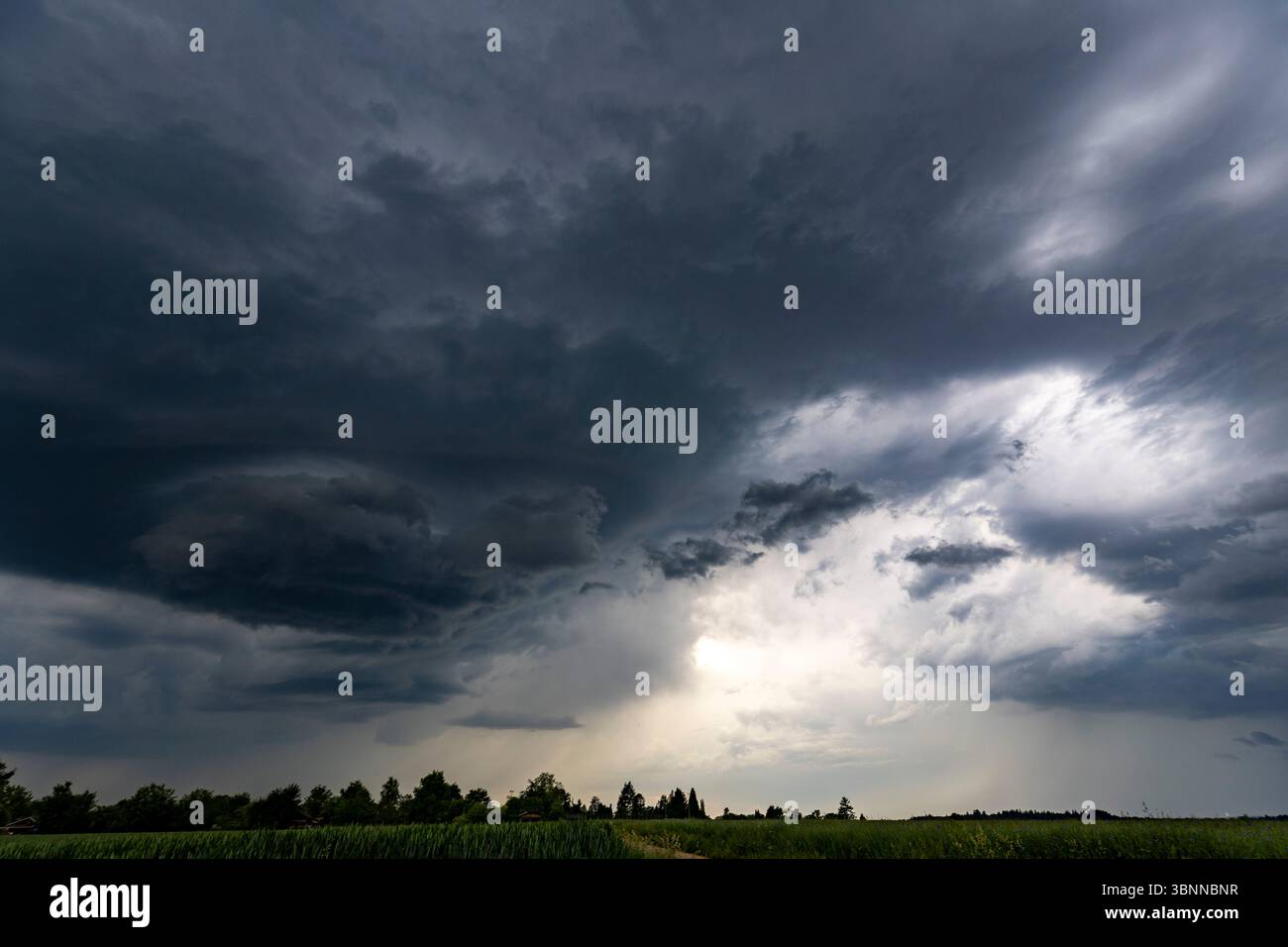 End rain hail storm hi-res stock photography and images - Alamy