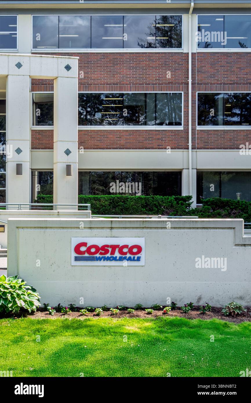ISSAQUAH, WA, USA, JUNE 1, 2025: Costco world headquarters exterior and ...