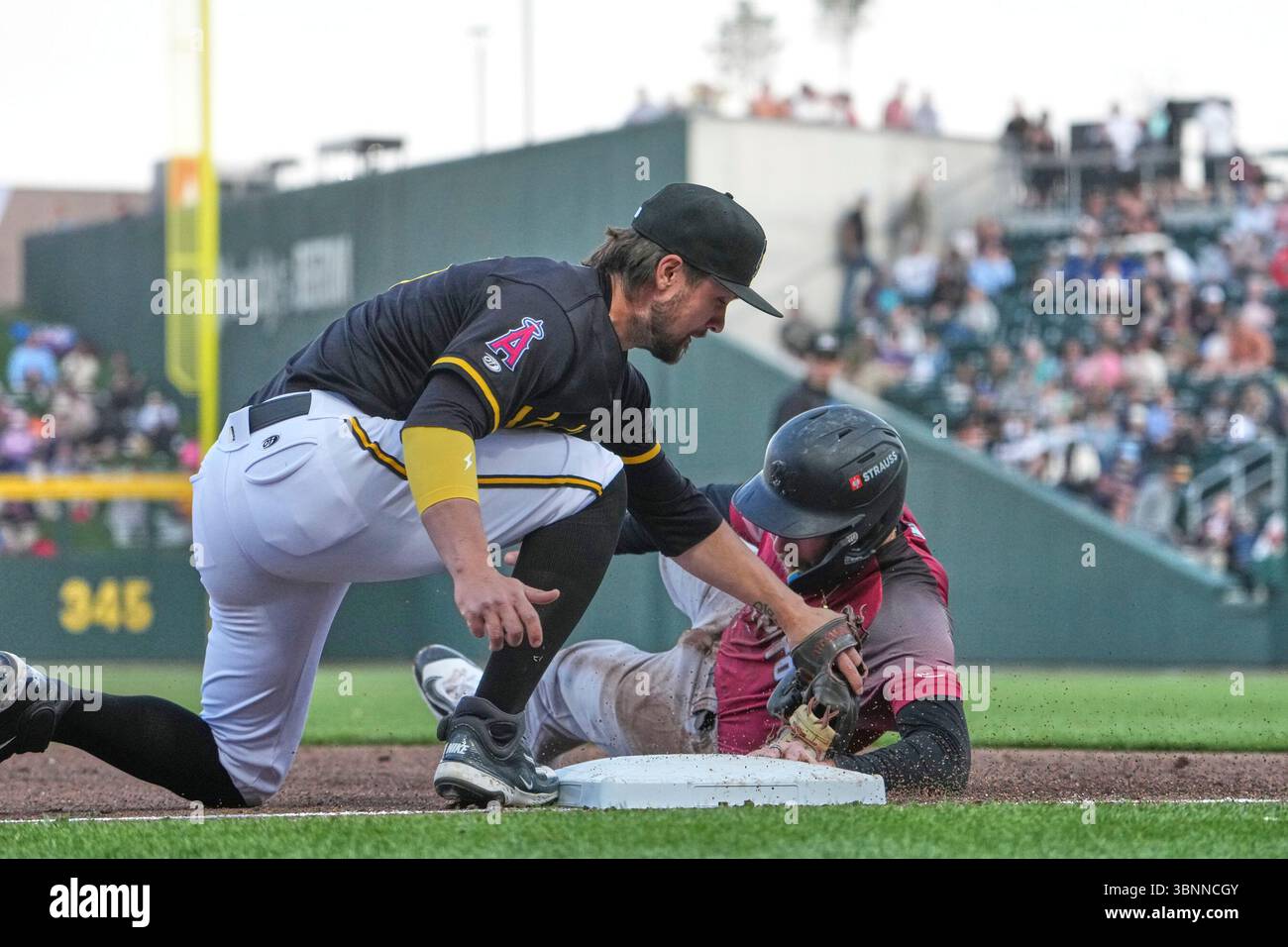 June 212025: Sacramento picky runner Drew Ellis (33) out at third ...