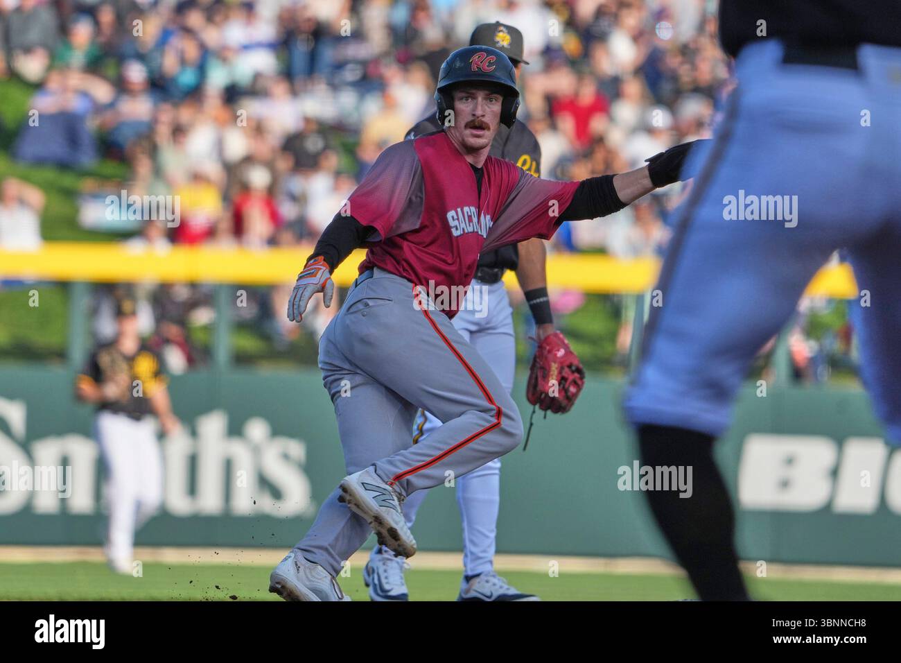 June 212025: Sacramento second baseman Wade Meckler (7) on the base ...