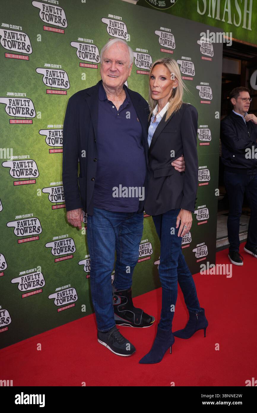 Jennifer wade hi-res stock photography and images - Alamy