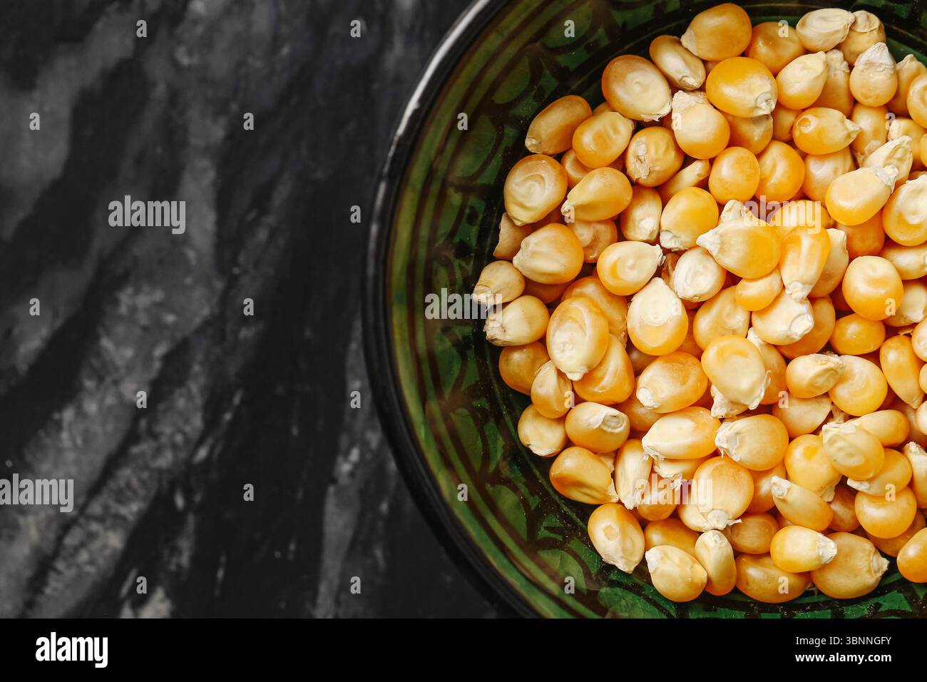 Popping crispy hi-res stock photography and images - Alamy