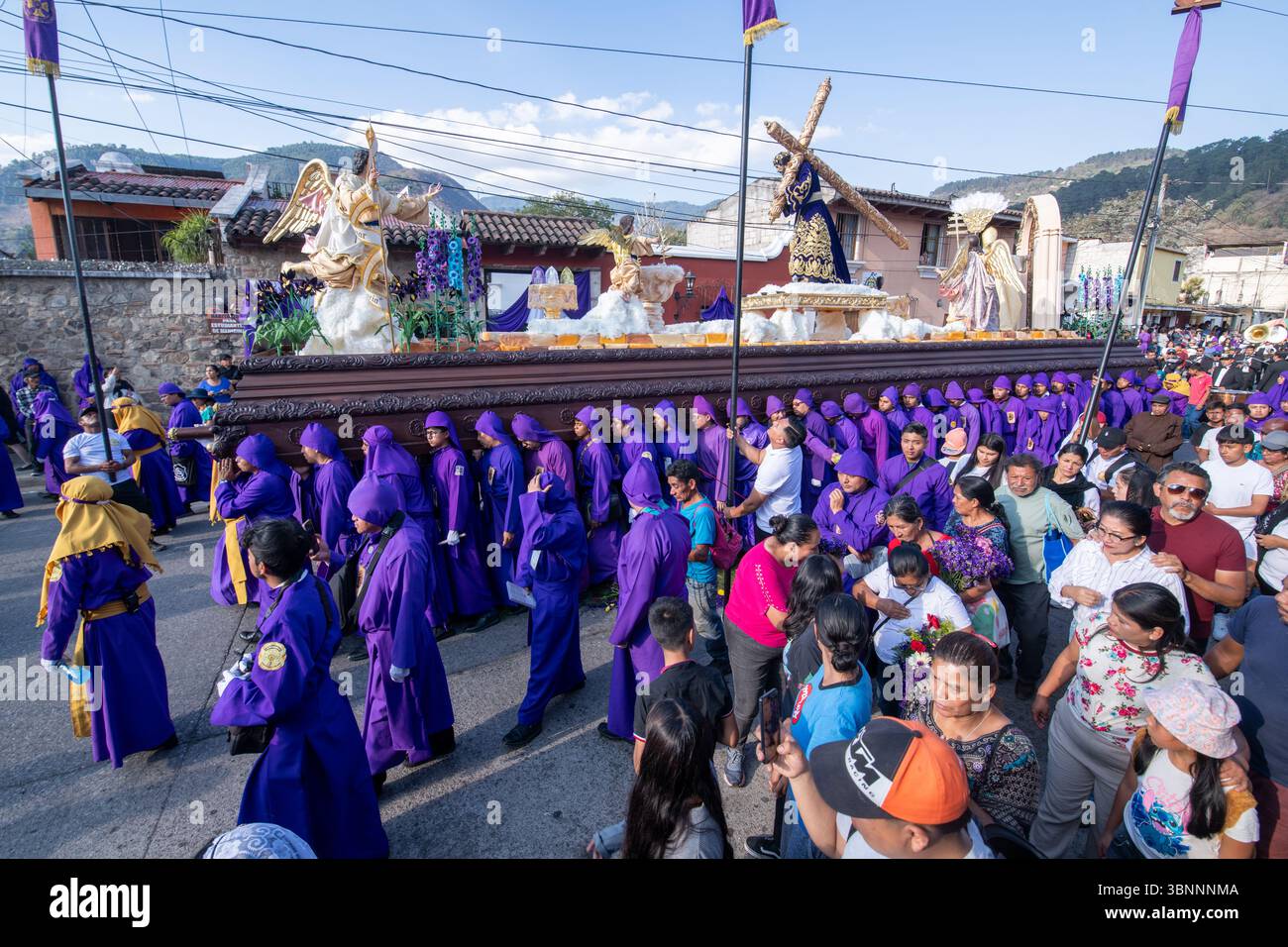 Semana Santa en la Antigua Guatemala Holy Week celebrations in Antigua ...