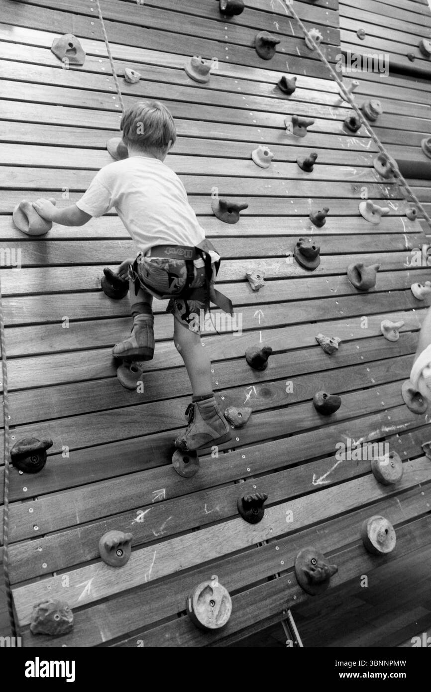 Dr Cristol, rehabilitation doctor, CPEA, Vaulx-en-Velin, France ...