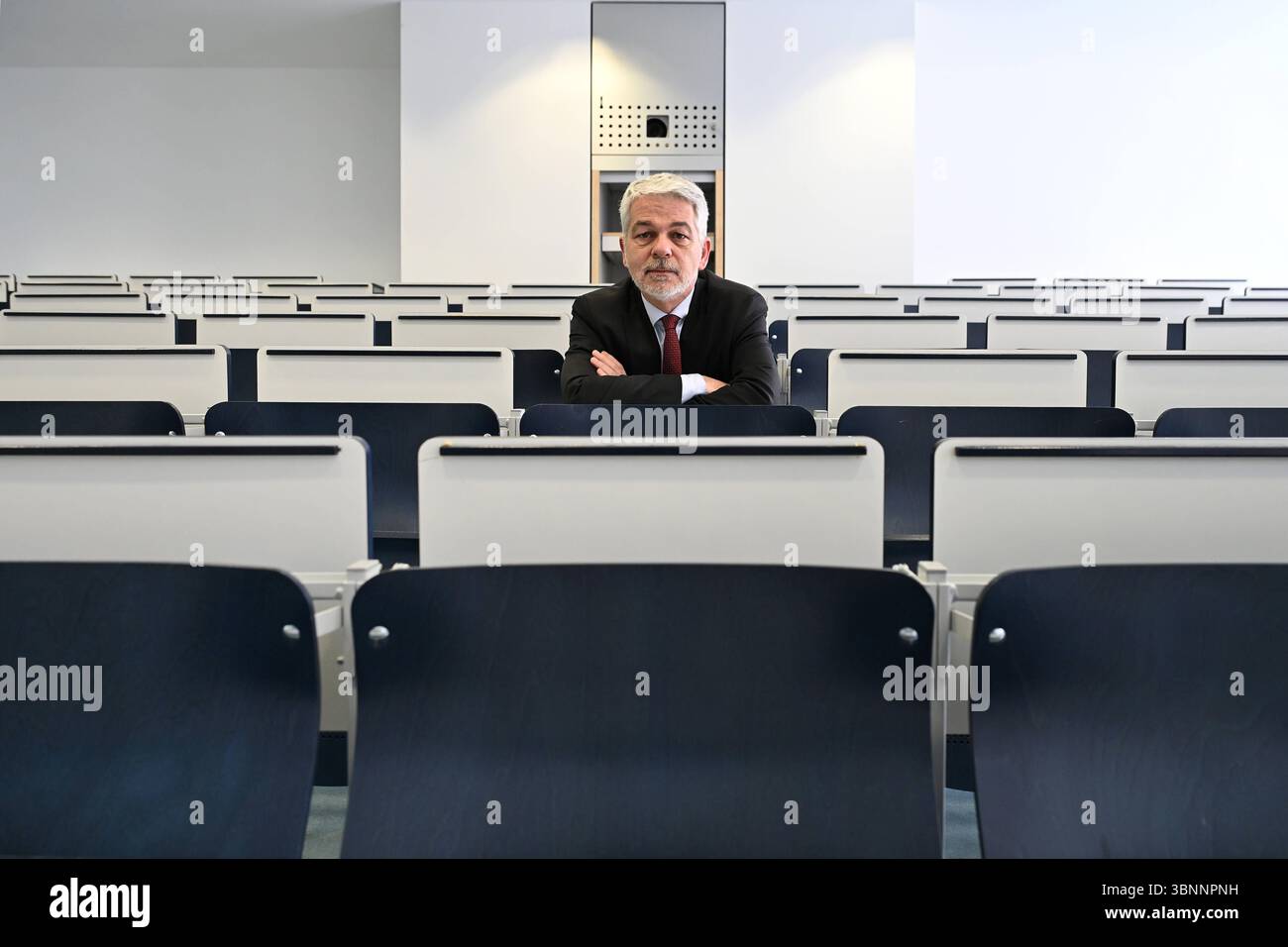 Fotoshooting Prof.Dr. Carlo MASALA Militaerexperte ...