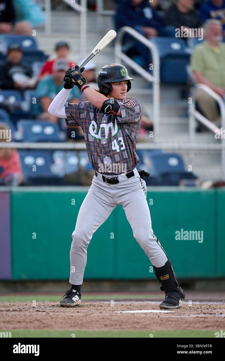 Eugene Emeralds Zane Zielinski (43) bats during an MiLB Northwest ...
