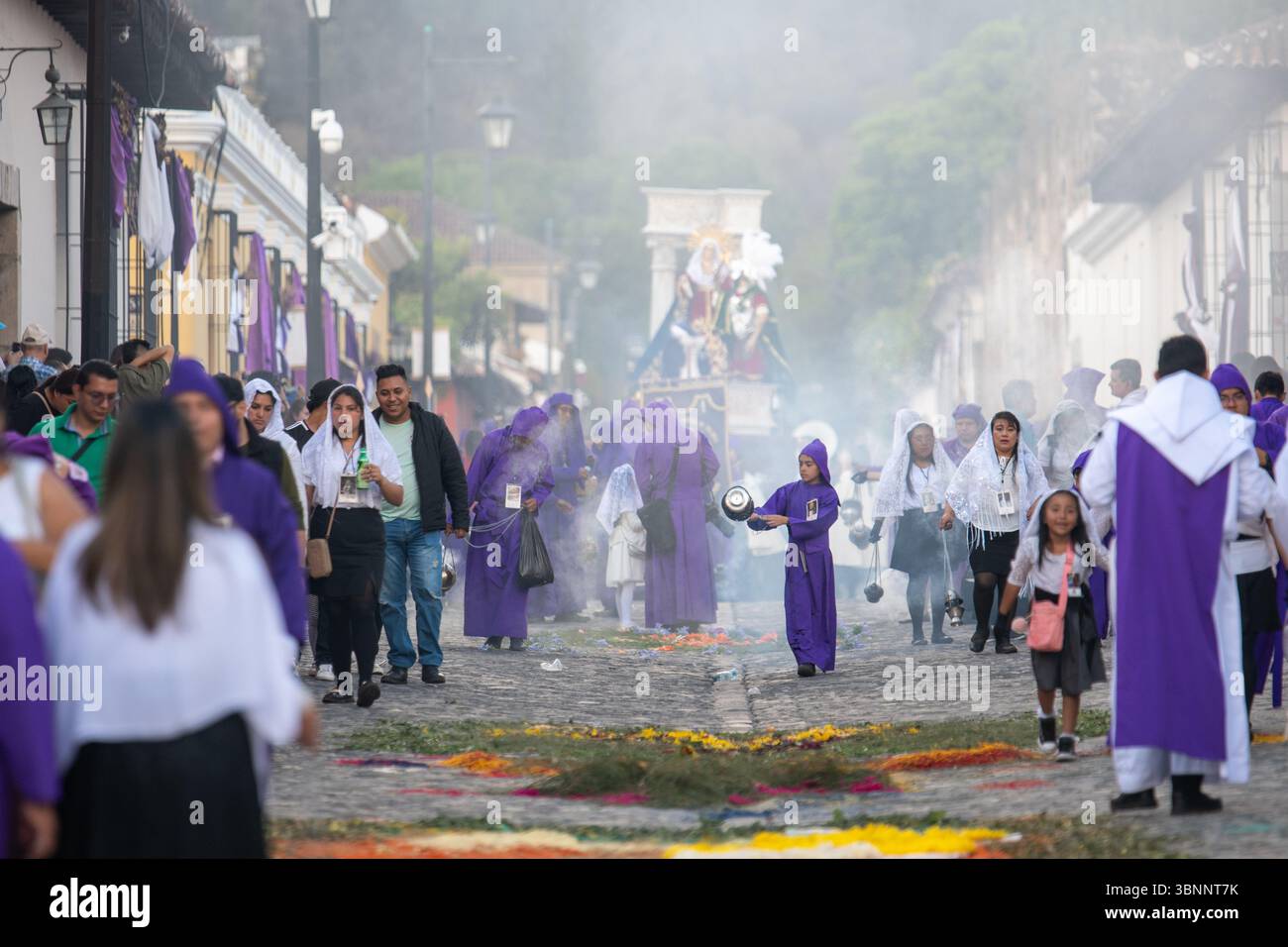 Semana Santa en la Antigua Guatemala Holy Week celebrations in Antigua ...