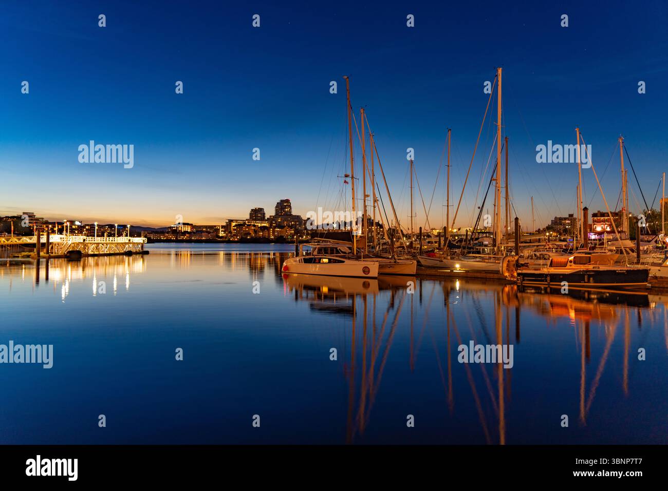Inner harbour in victoria city hi-res stock photography and images - Alamy