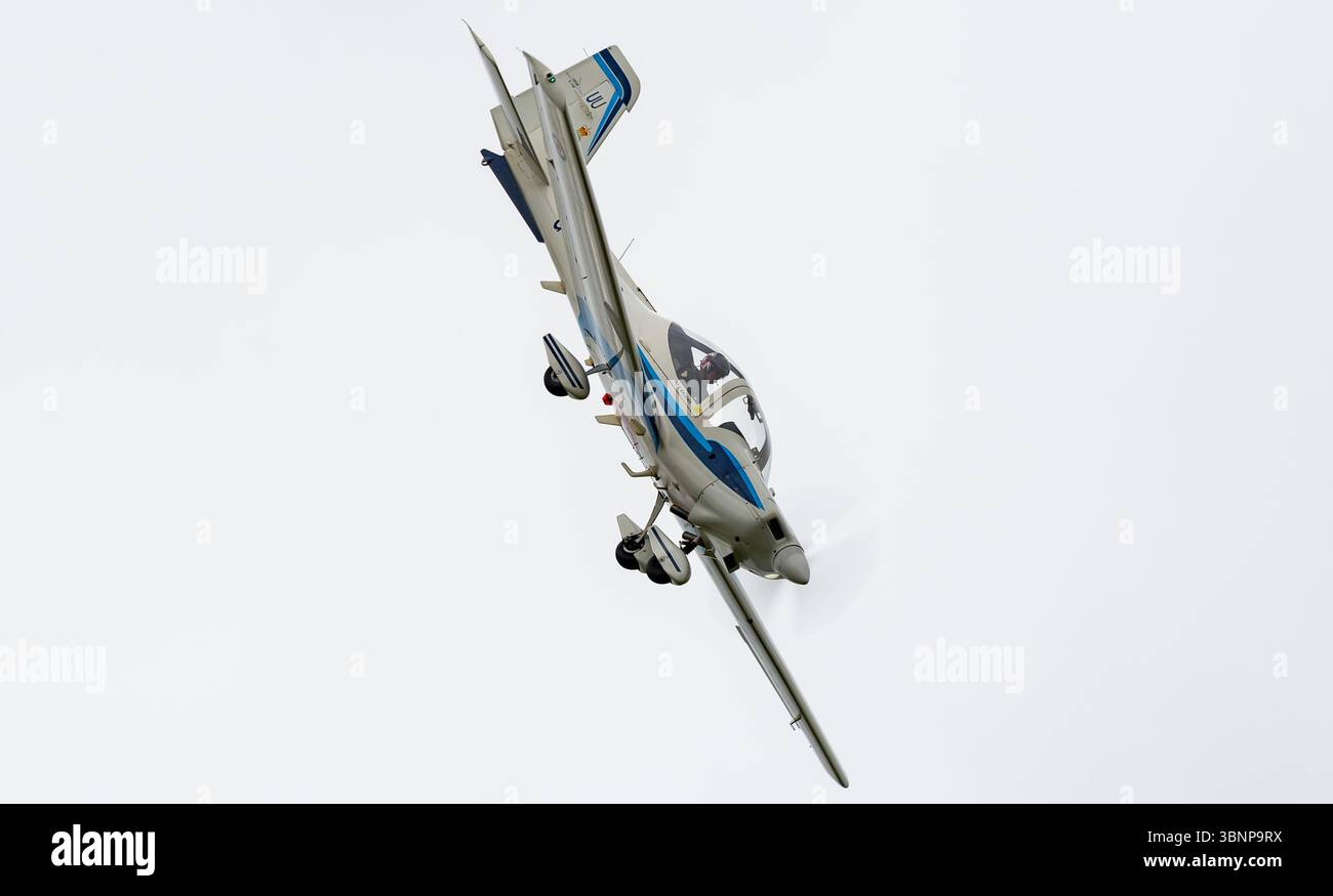 Grob G115E Tutor of the RAF Tutor Display performs in the flying ...