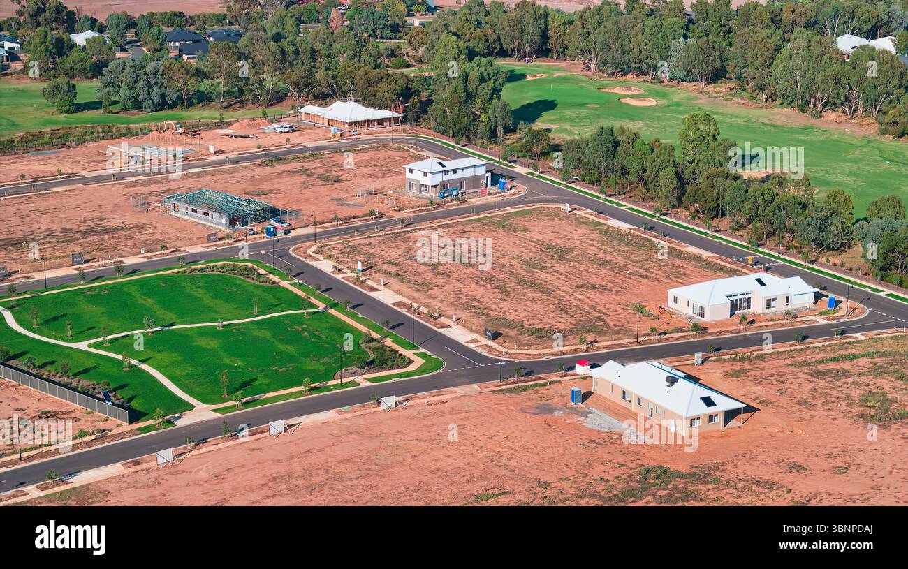 Two houses under construction on Black Bull Golf Course in Yarrawonga ...