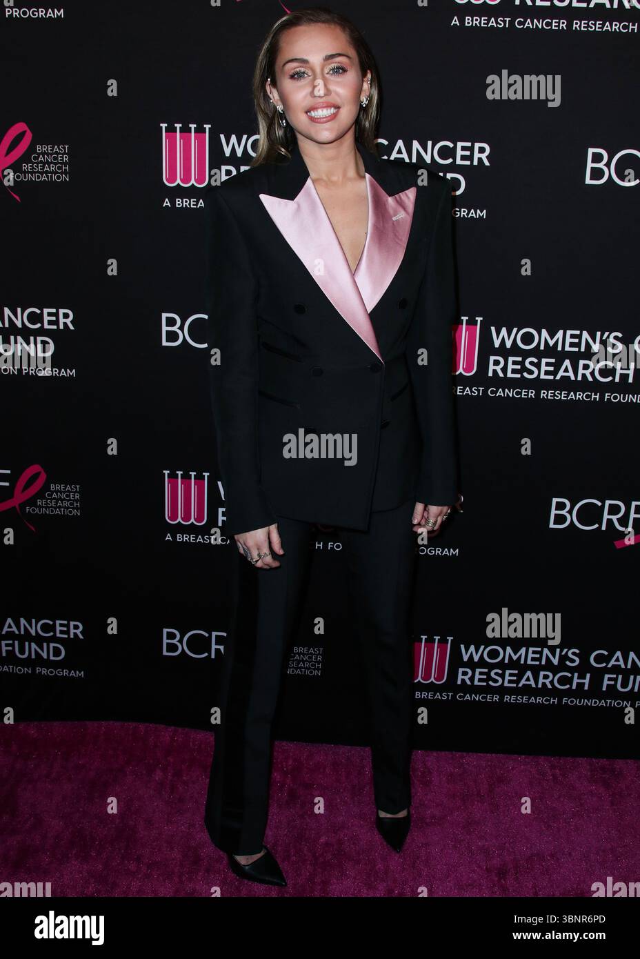 (FILE) Miley Cyrus to receive star on the Hollywood Walk of Fame in ...
