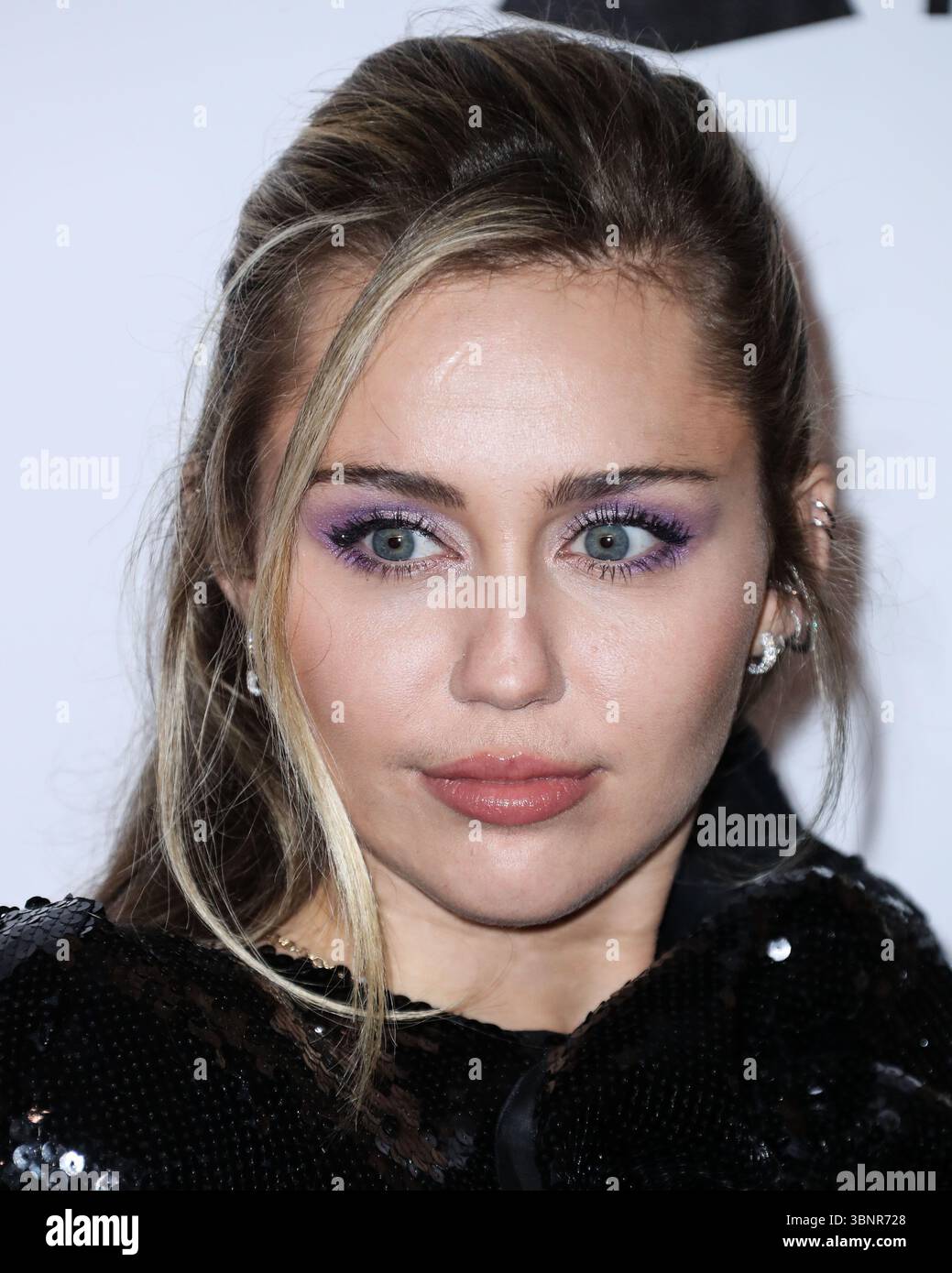 (FILE) Miley Cyrus to receive star on the Hollywood Walk of Fame in ...