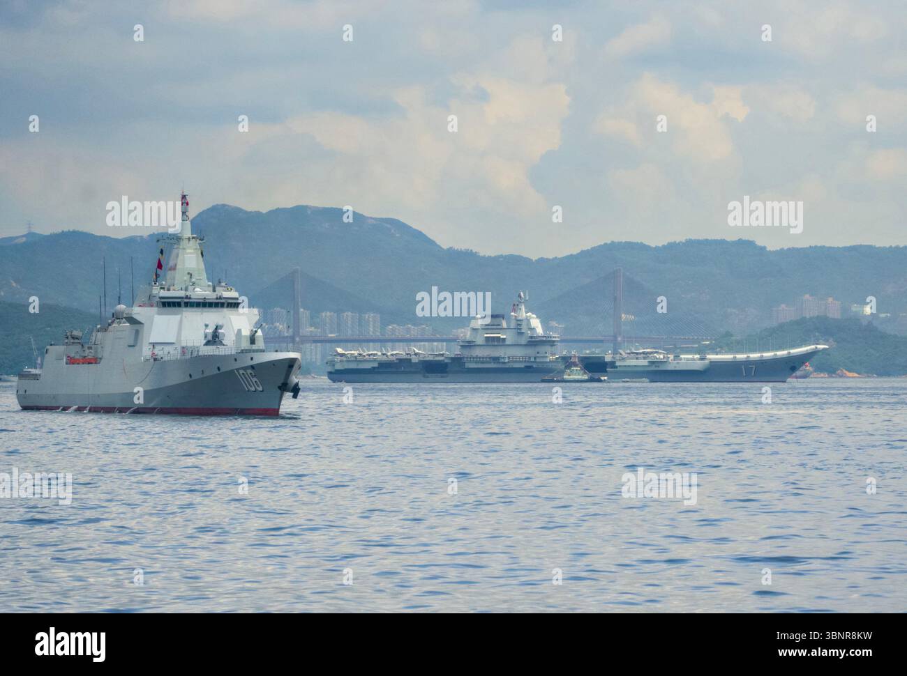 Shandong ship aircraft carrier formation hi-res stock photography and ...