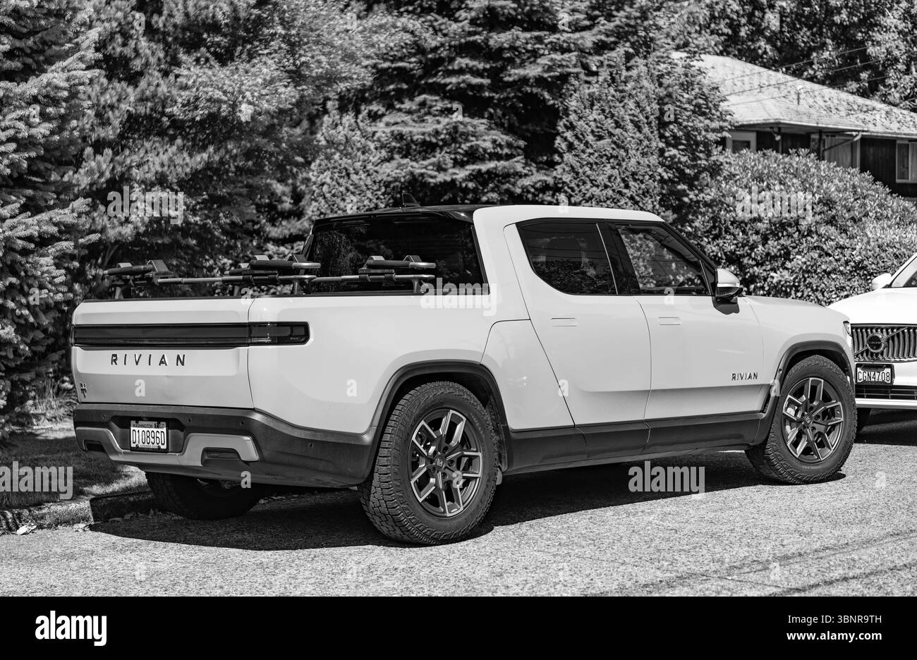 Front view passenger electric Black and White Stock Photos & Images - Alamy