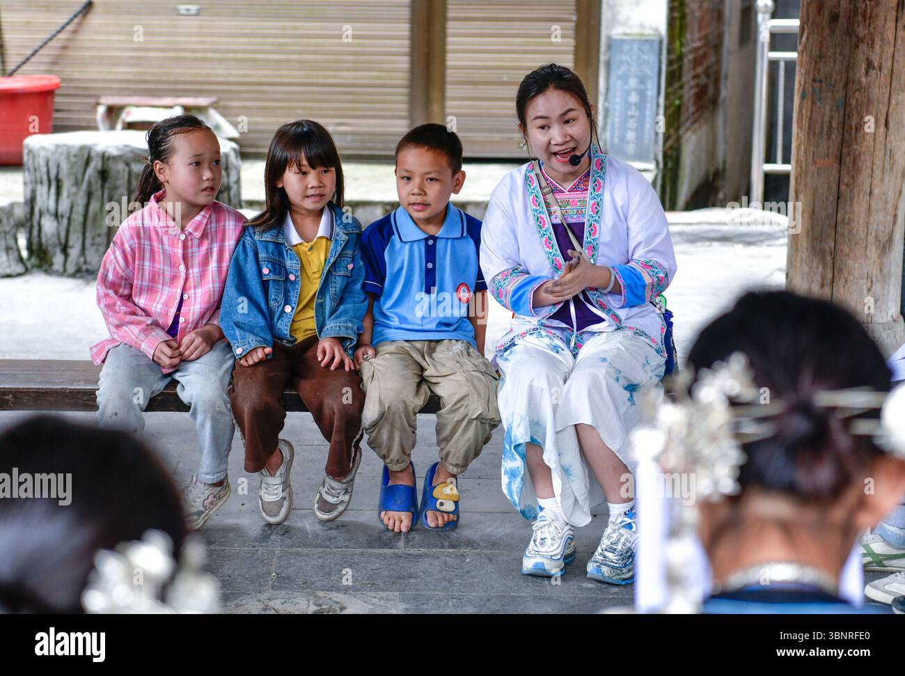 (250704) -- GUIYANG, July 4, 2025 (Xinhua) -- Yang Xiangni (1st R ...