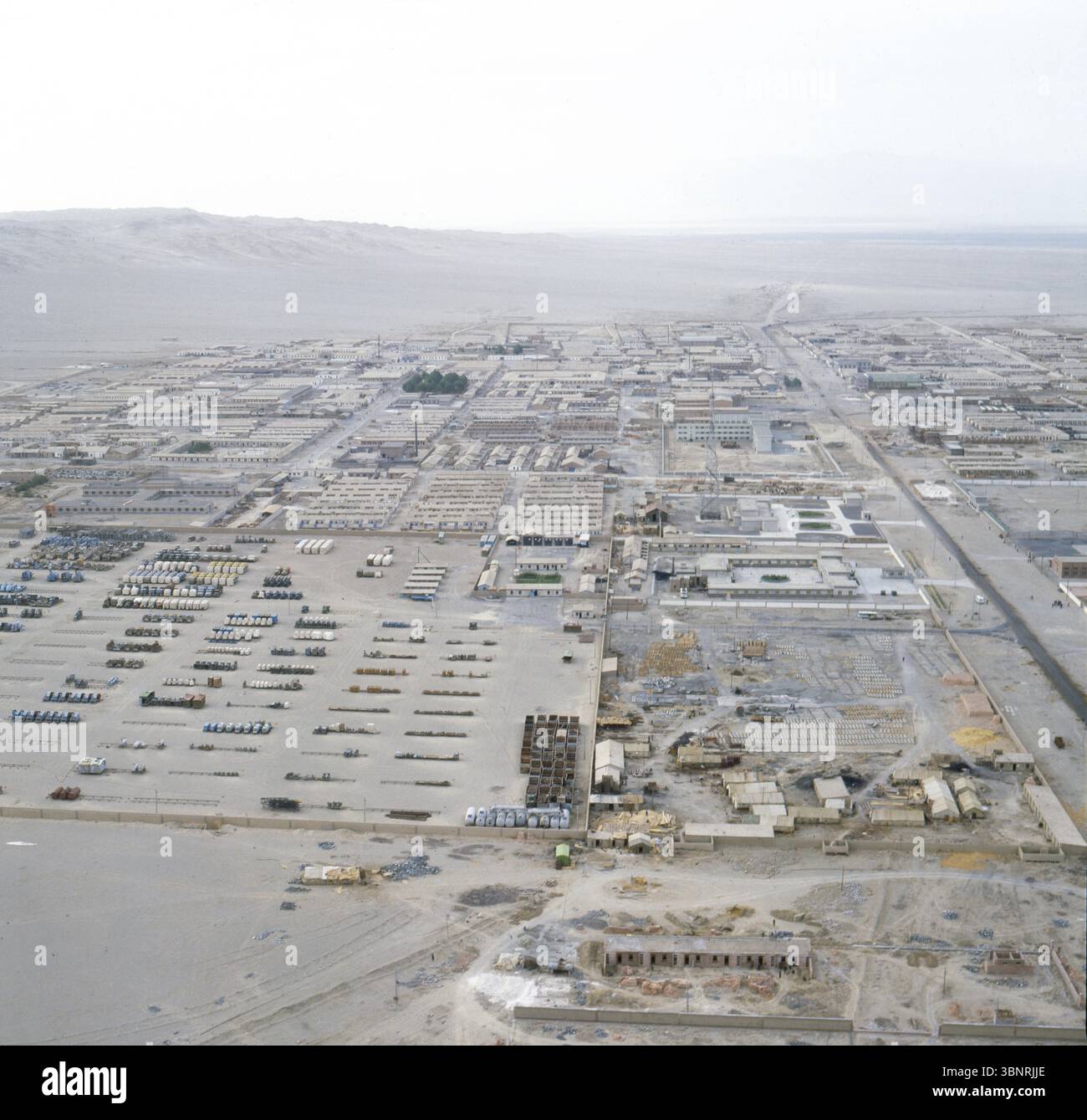 Industrial complex vehicles roads aerial hi-res stock photography and ...