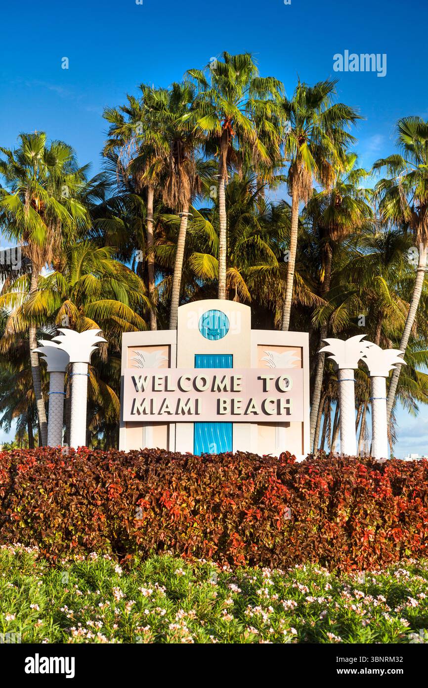 Welcome sign on the road to Miami South Beach and the Art Deco district ...