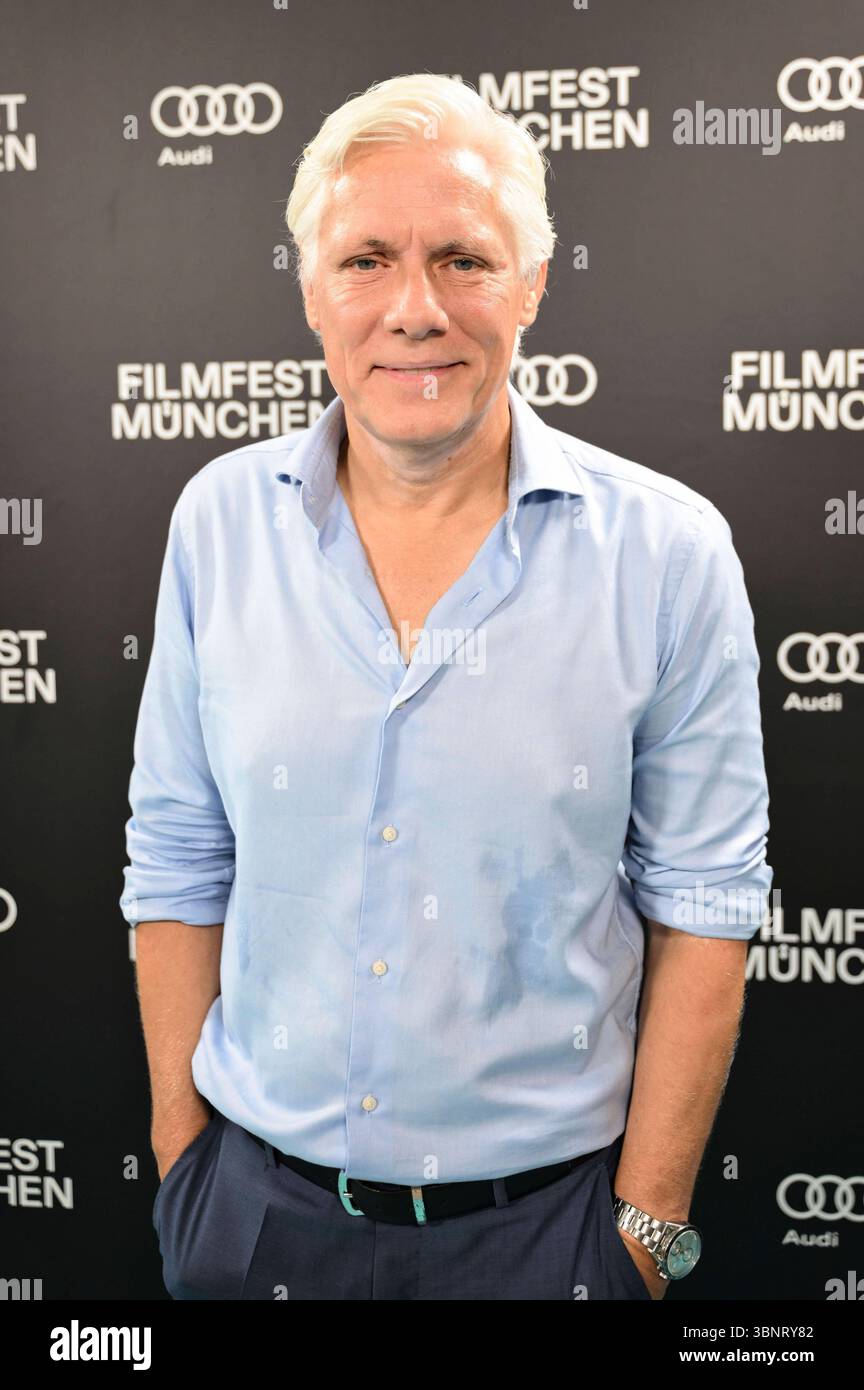 Philipp Brenninkmeyer bei der Premiere des ARD Fernsehfikms Berühmt ...