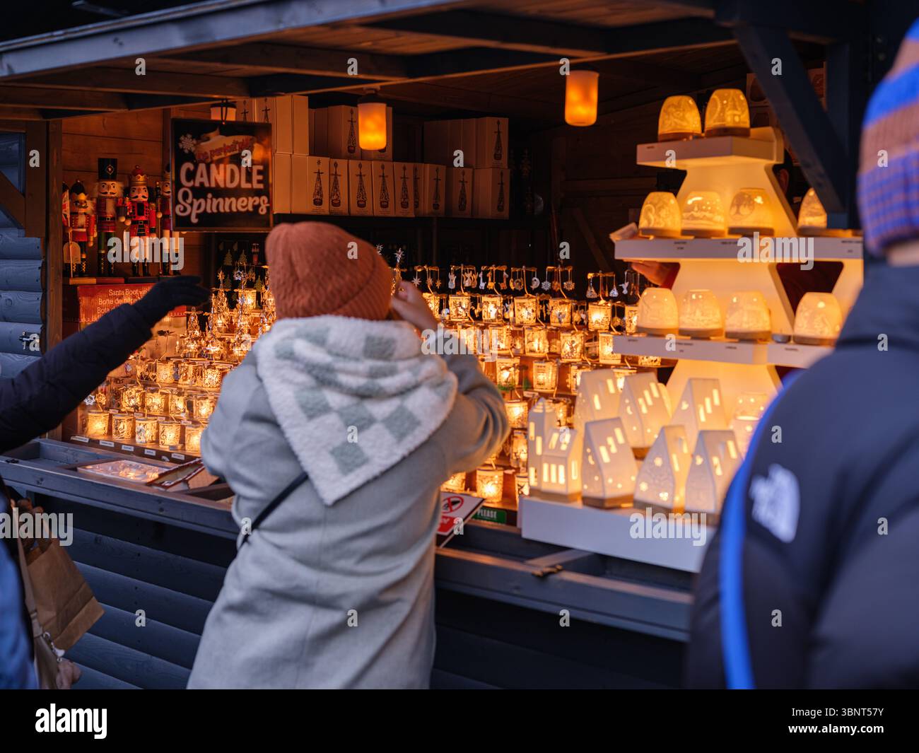 London uk 13 december 2025 hi-res stock photography and images - Alamy