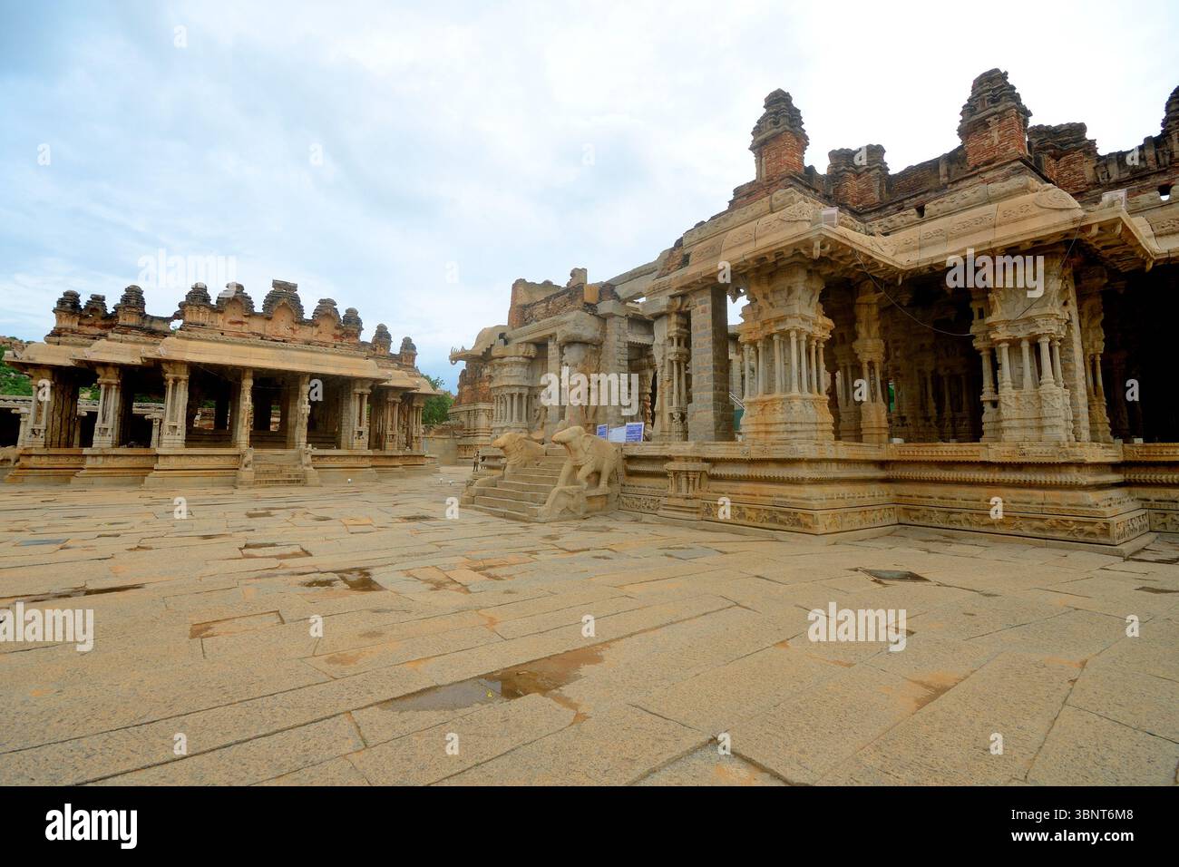 Shree Vijaya Vitthala Temple, it is dedicated to Lord Vitthala, an ...