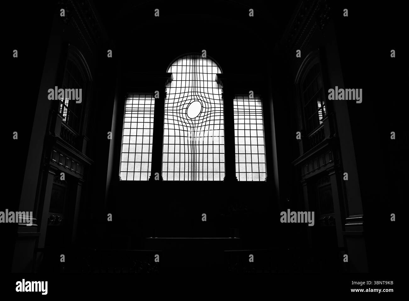 Decorative arched historic window Black and White Stock Photos & Images ...