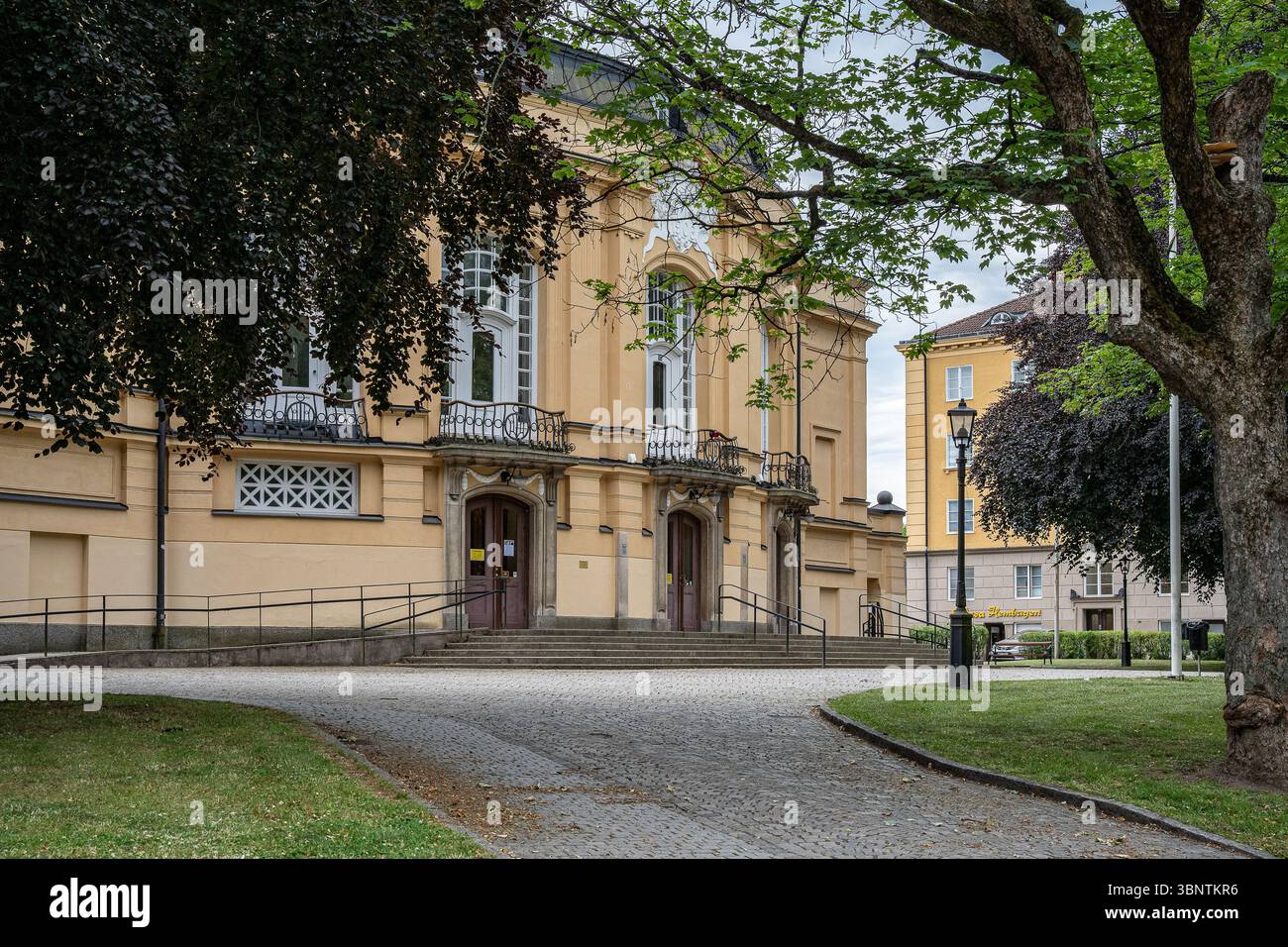 Stora Teatern, the theater building in Linköping houses Östgötateatern ...