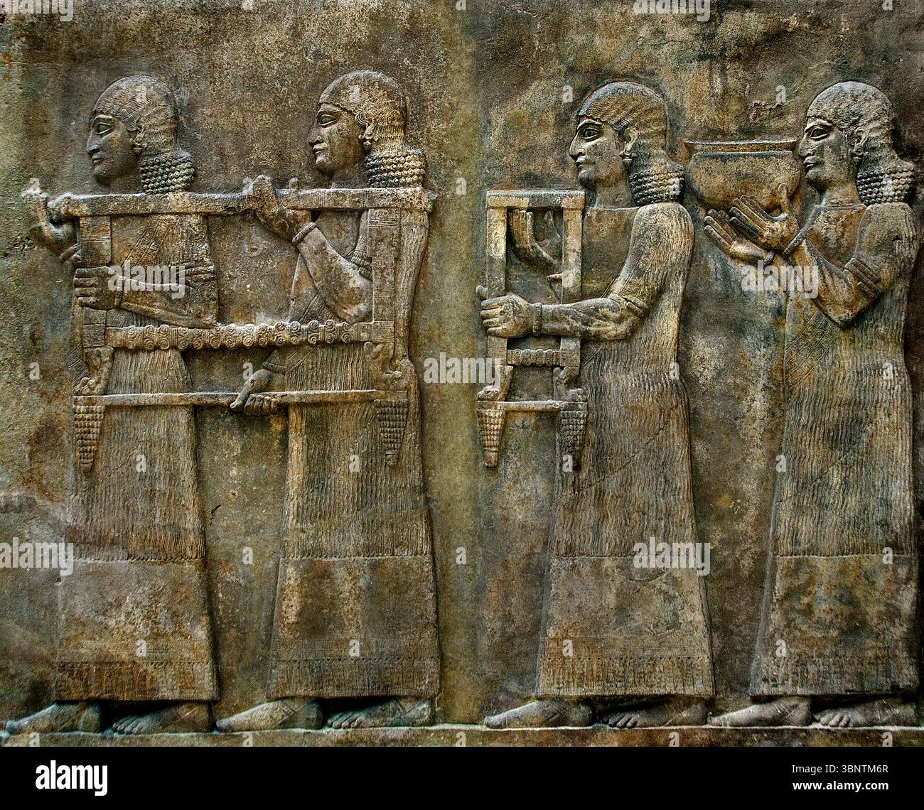 Stone vase iraq hi-res stock photography and images - Alamy