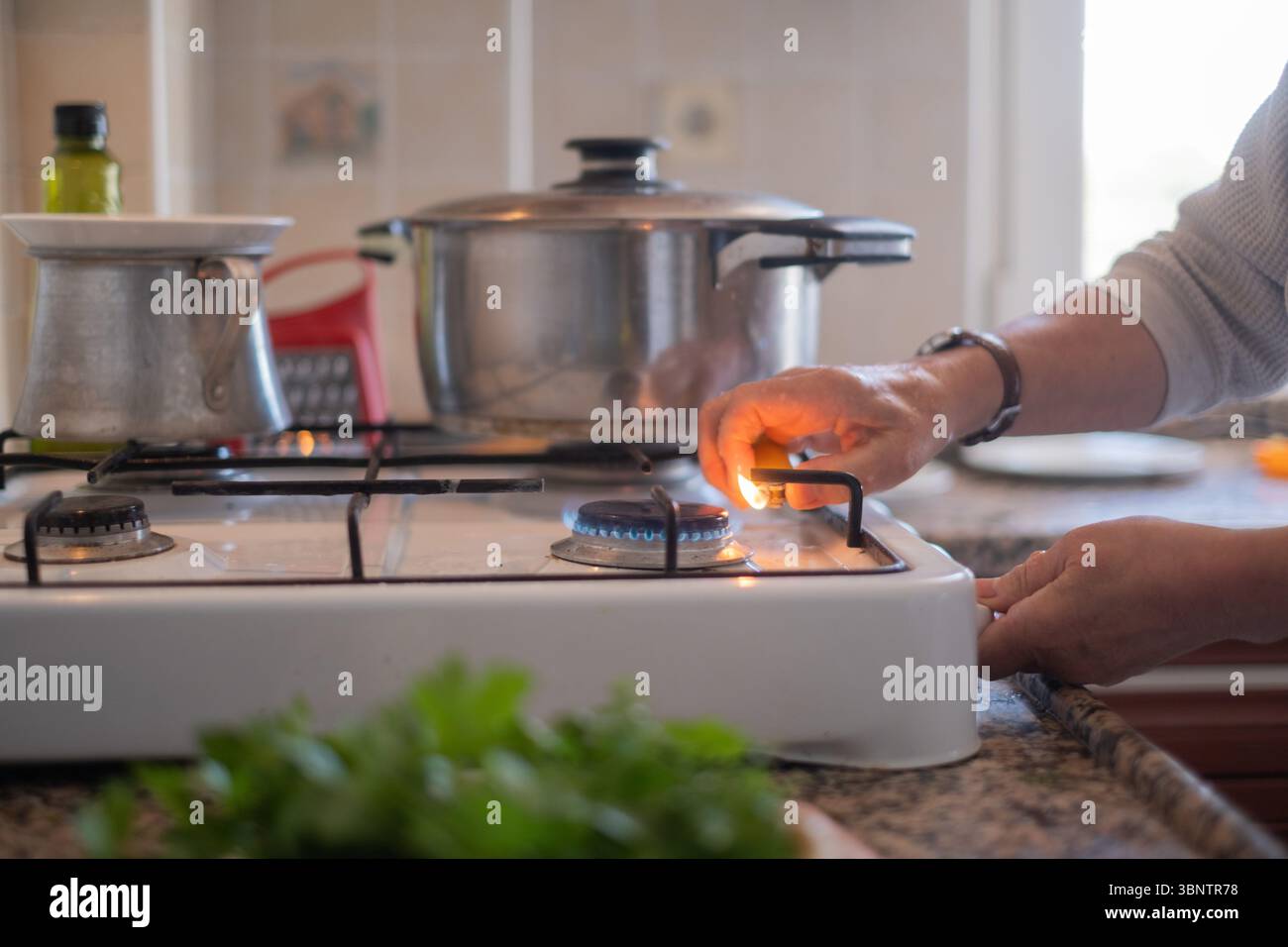 Hands elderly lady turning on hi-res stock photography and images - Alamy