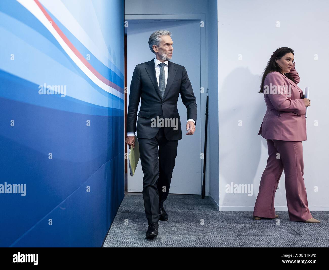 DEN HAAG - Outgoing Prime Minister Dick Schoof speaks to the press ...