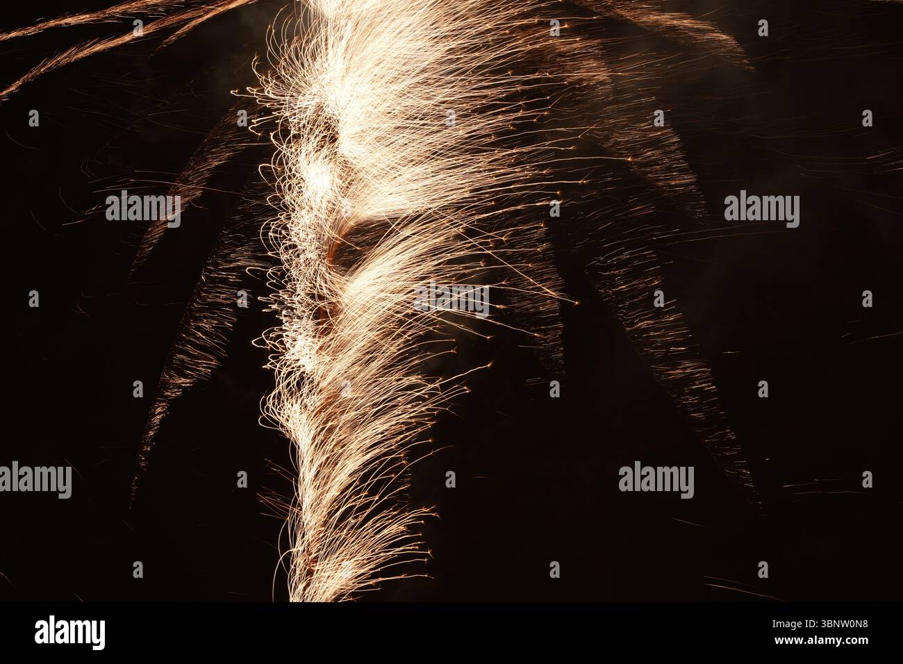Fireworks. Unusual and creative shots of fireworks in the night sky ...