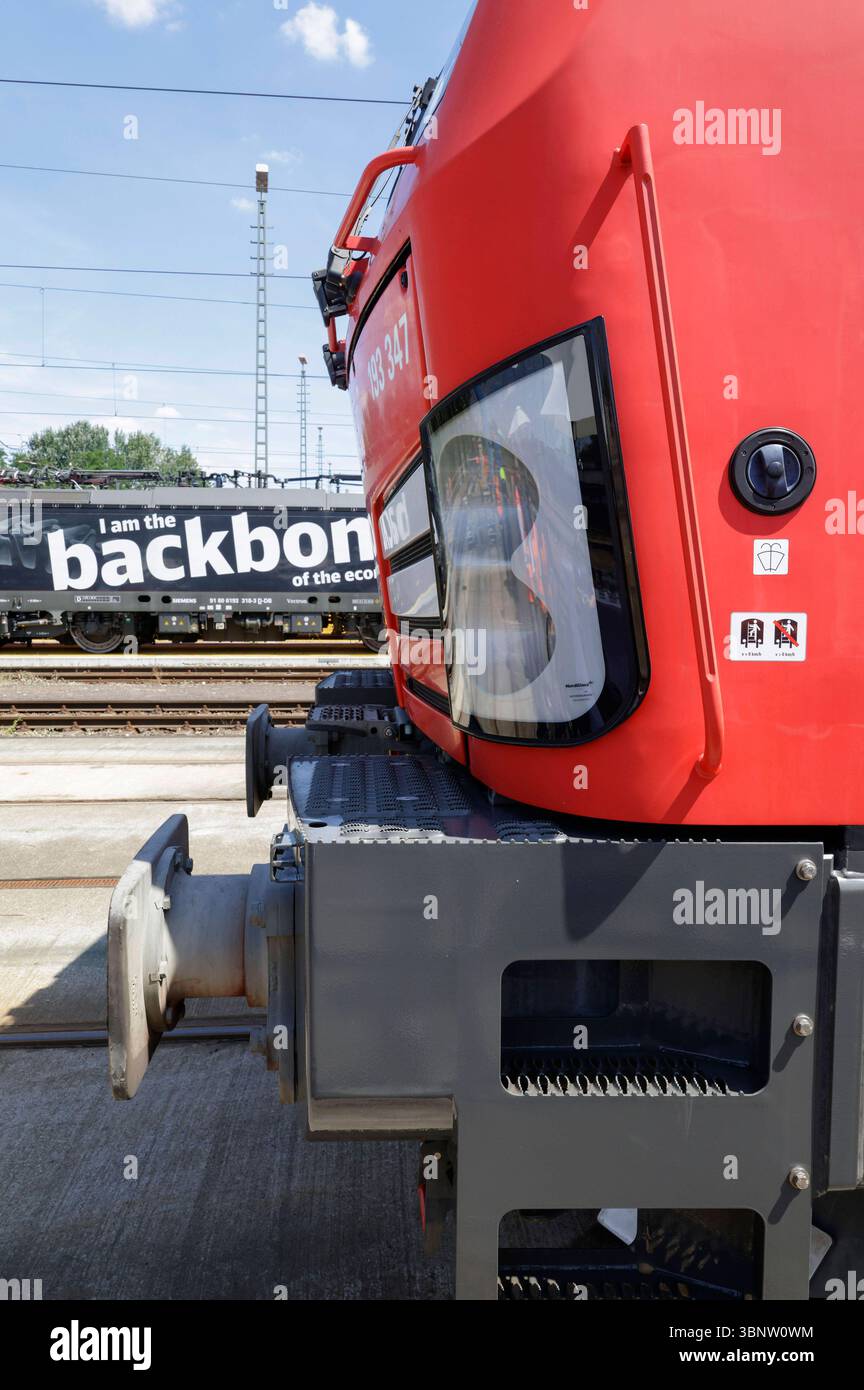 Siemens Vectron Lokomotive Baureihe 193 bei der Vorstellung der ersten ...