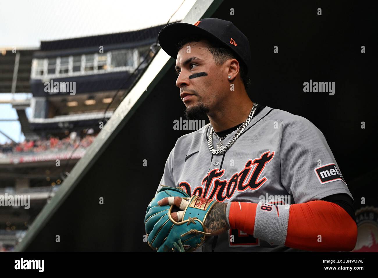 Detroit Tigers shortstop Javier Báez looks on from the dugout during in ...