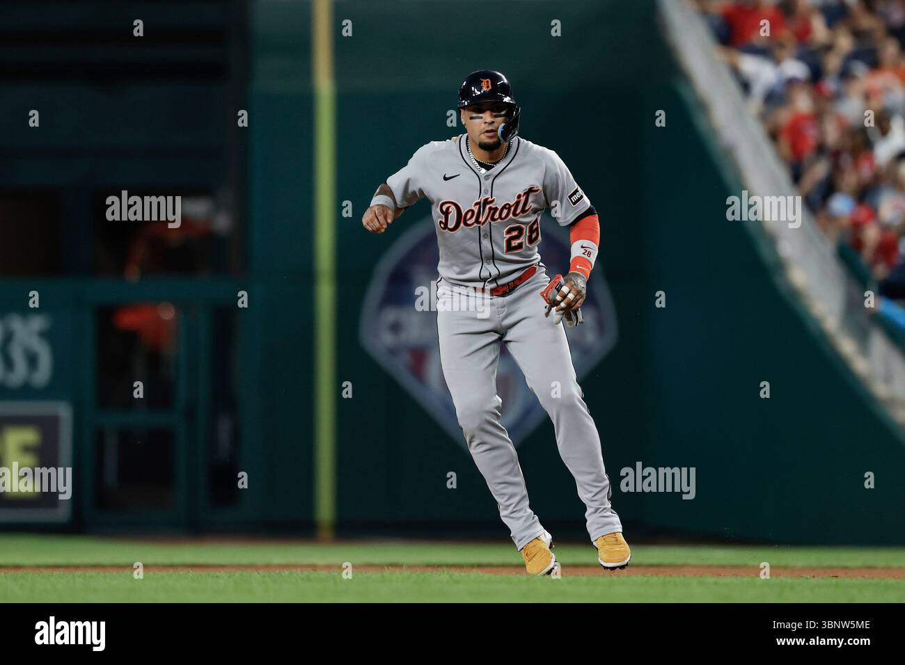 Detroit Tigers' Javier Báez (28) takes a lead from first base during ...