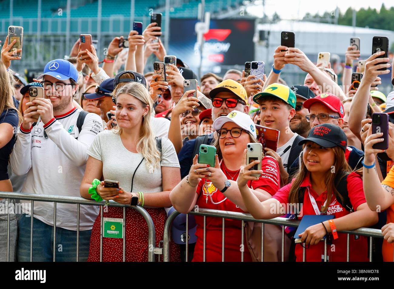 Formula One fans Credit: dpa picture alliance/Alamy Live News Stock ...