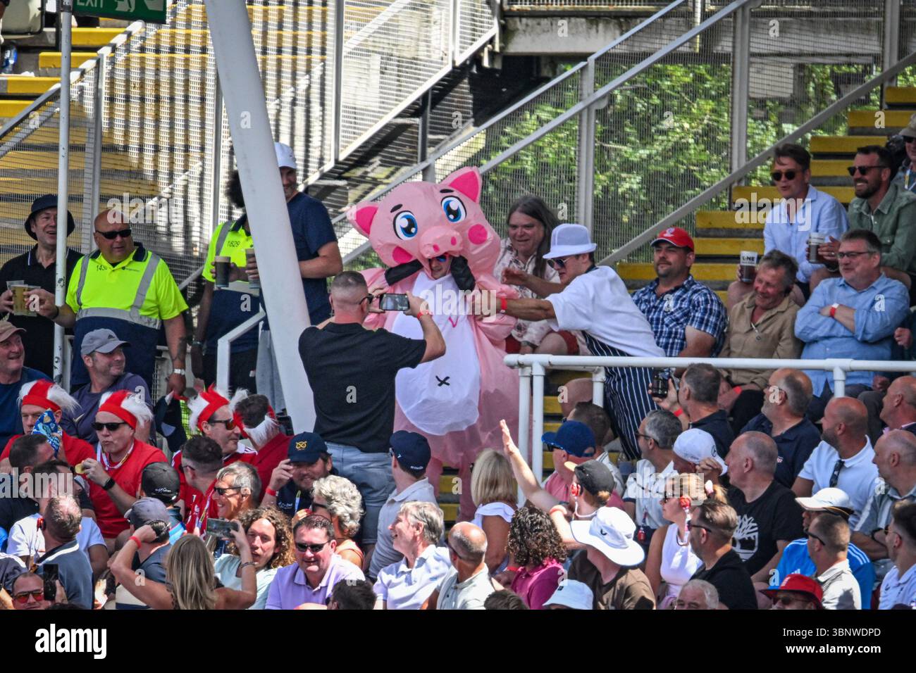 Edgbaston, Birmingham, UK. 4th July, 2025. Second Rothesay Cricket Test ...